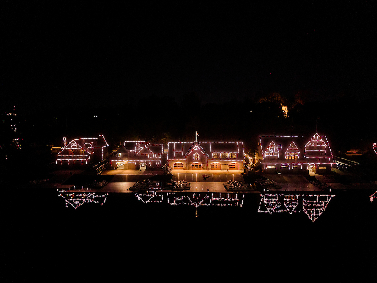 Boathouse Row Lights celebrate the season with sparkle! – Fairmount ...